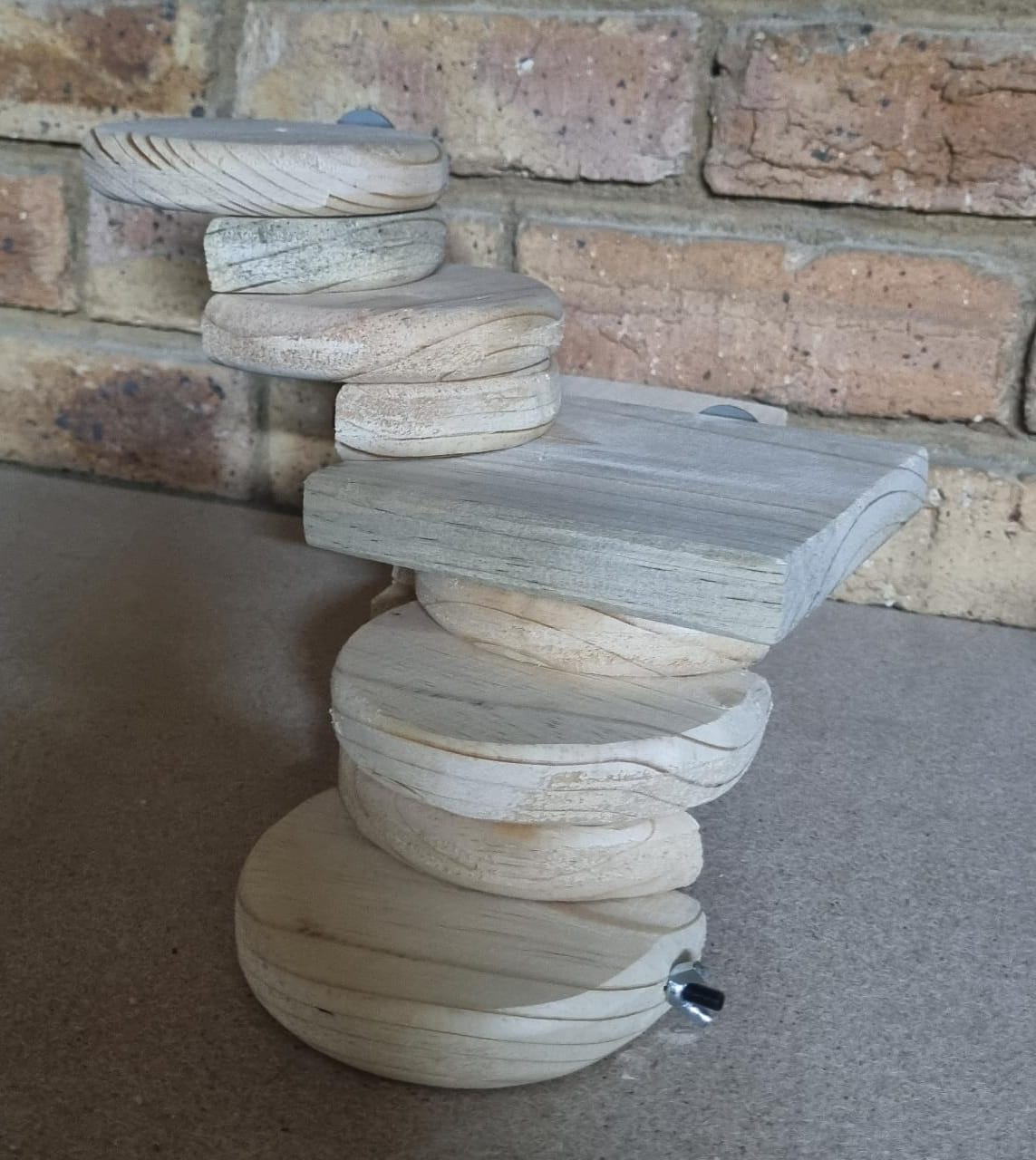 Corner Pebble ladder – Chinchilla Heaven